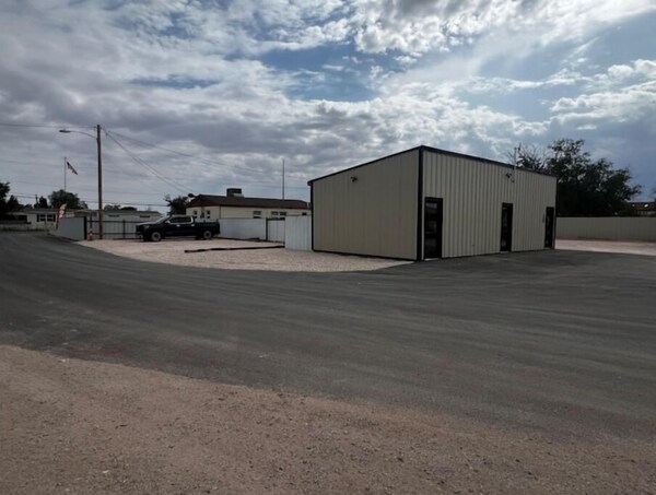 Crash Pad -Studio East Room - Hobbs, NM