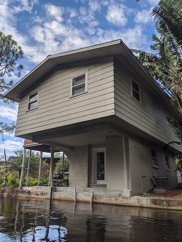 Tree House Treasure - Elevated Home Hovering Over The Water In A Lagoon! - Dunedin, FL