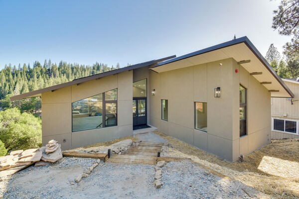 Lakefront Yosemite Retreat: 27 Mi To Natl Park - Groveland, CA