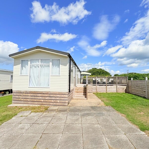 Scenic Mountain Views From Serenity, A Luxury 6-bed Caravan In Newcastle, Ni - Northern Ireland