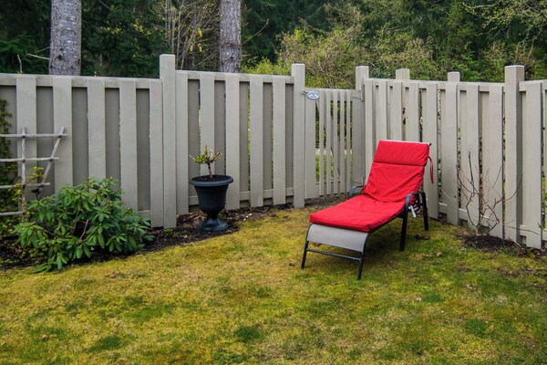 Entire House In Campbell River - Vancouver Island