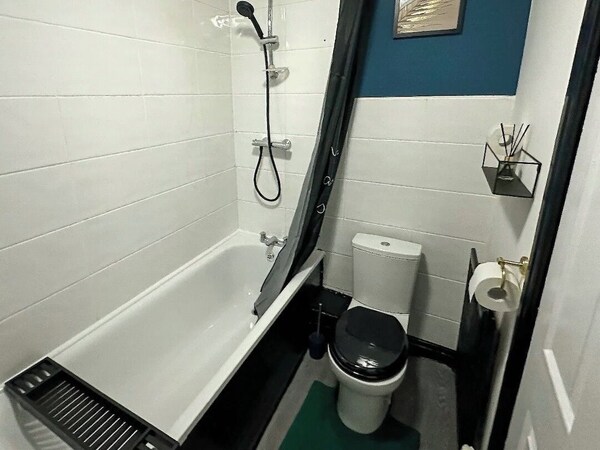2 Bed Luxury Cosy Home In Manchester - Bolton