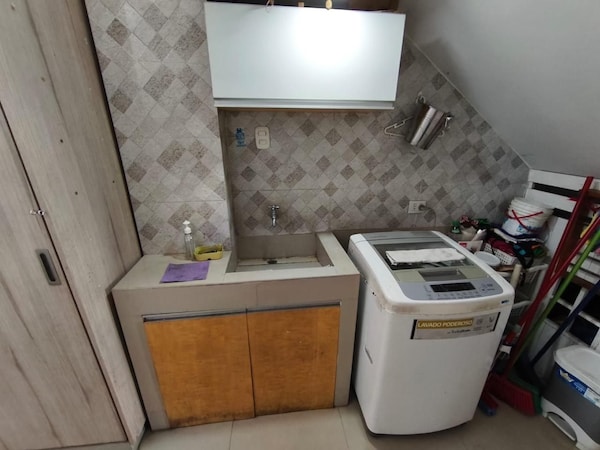 Charming 3 Bedroom House With Ac, Wifi In Iquitos. Near To Everything. - Iquitos