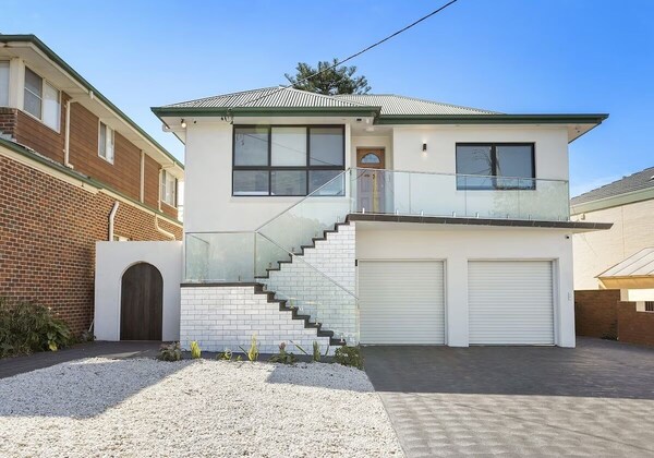 Bulli26 | Ocean Views  Family Beach Retreat  150m To Sandon Point - Austinmer