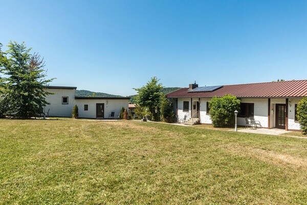 Bungalow 'Die Aussicht' Mit Bergblick, Privater Terrasse Und Wi-fi - Hessen