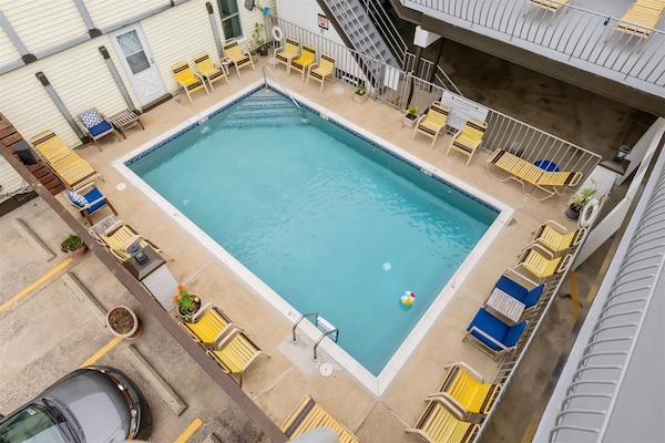 313 E Glenwood Ave, Unit 201 - Avalon, NJ
