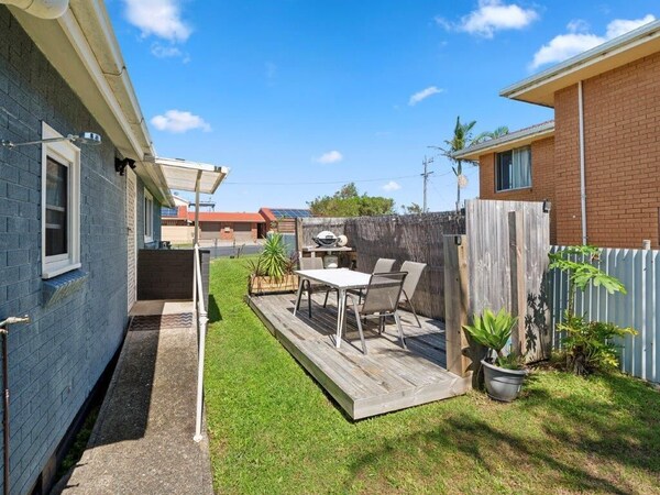 Sandy Toes - Dog Friendly Family Beach House - Coffs Harbour