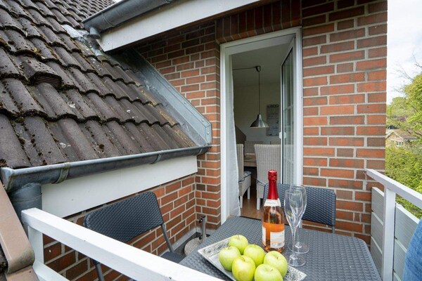 Idyllische Strandnahe Maisonette-ferienwohnung Für 3 Personen üBer 2 Etagen - Scharbeutz