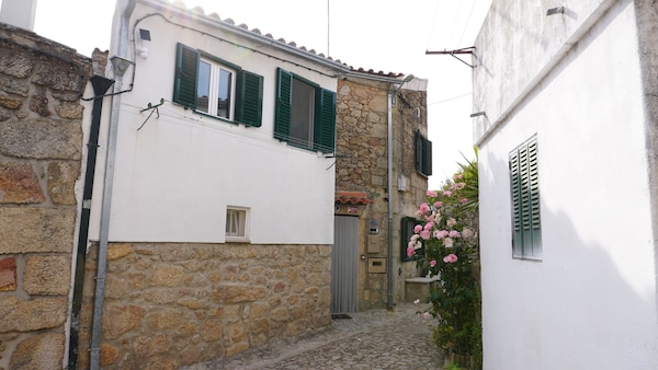 9, Cimo Da Aldeia - Monsanto