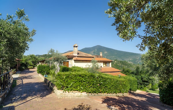 Villa 'Don Elio Con Spa Privata' With Mountain View, Wi-fi And Air Conditioning - Acciaroli