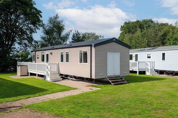 3 Bedroom Luxury Caravan - Musselburgh