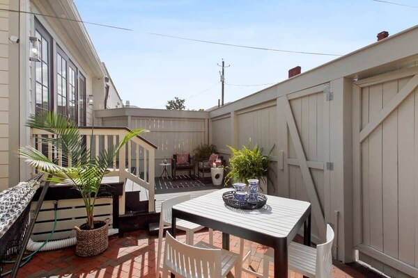 Renovated Victorian Home | Forsyth Park - Savannah, GA