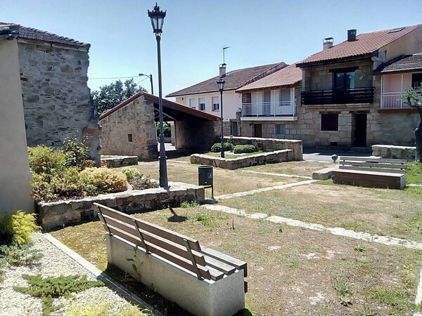 A Casa Da Boa Xente, Charming House In The Valley Of Verín. - Verín