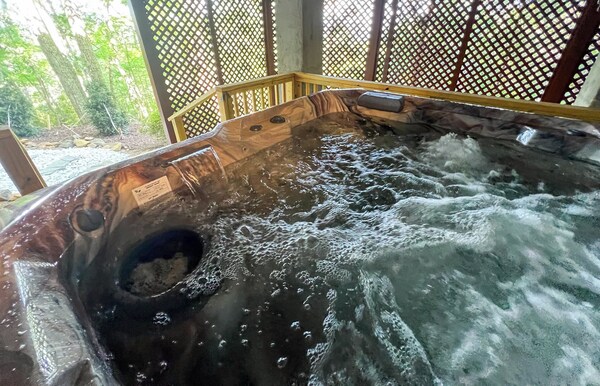 Book Your July Mountain Retreat Before It's Gone @Mount Jefferson Vistas - West Jefferson, NC
