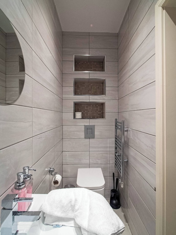 Stylish 1-bed Apartment | Netflix, Kitchen, Walk To City Centre - Sheffield, UK