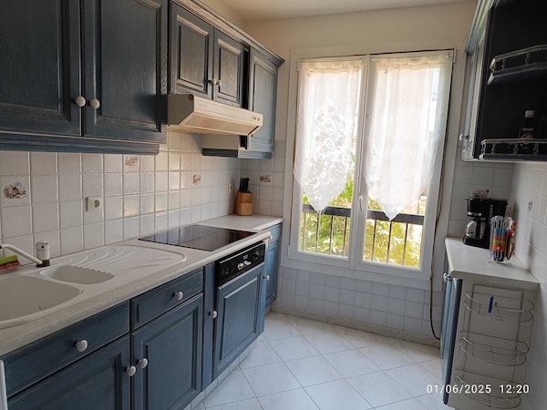 Spacieux F3+parking, Entre Forêt Et Coeur Médiéval - Roquebrune-sur-Argens