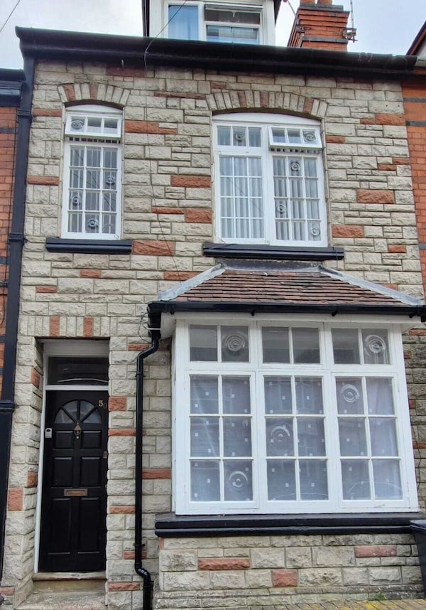 3bed House With Gym Close To Town, Uni, Hospital - Leicester