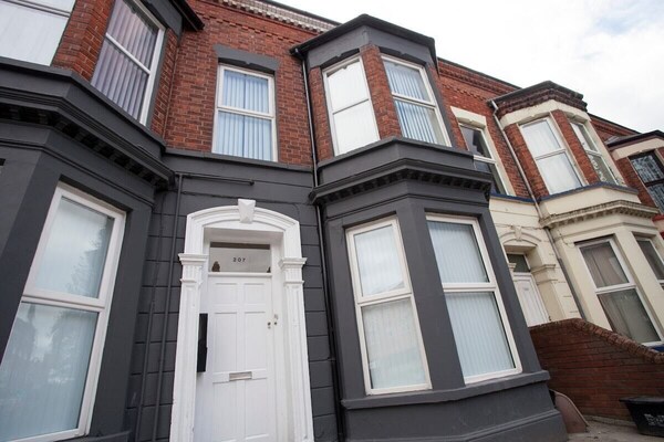 Glenmore Lodge - One Bedroom Apartment - George Best Belfast City Airport (BHD)