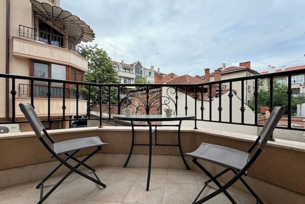 Markapart 2: Apartment In Downtown Ruse - Roussé