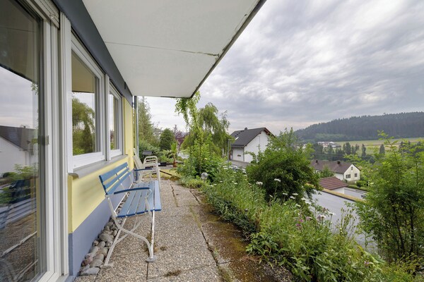 Apartment 'Schwäbische Alb' With Private Terrace, Shared Garden And Wi-fi - Black Forest