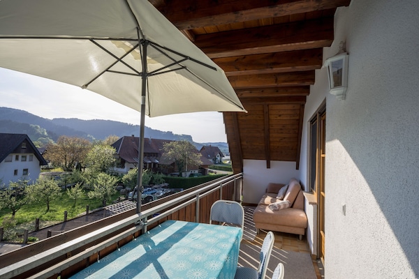 Ferienwohnung 'Panoramablick' Mit Bergblick, Gemeinschaftsterrasse Und Wi-fi - Haslach im Kinzigtal