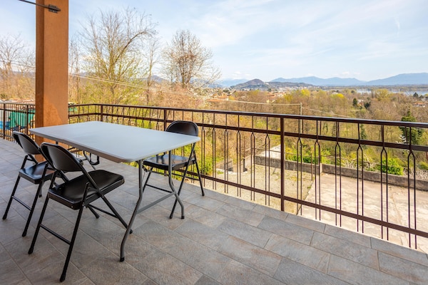 Appartement "Terrazza" Avec Vue Sur Le Lac, Terrasse Privée Et Wi-fi - Orta San Giulio