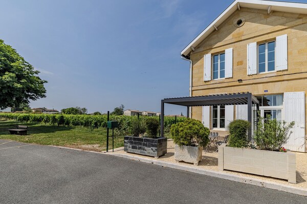 Holiday Home 'Les Marronniers' With Private Pool, Private Terrace And Wi-fi - Saint-Émilion