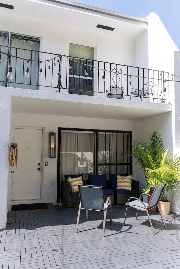 Charming 3-bedroom House With Wifi, Ac In Quiet Miami Neighborhood For Families. - Kendall, FL