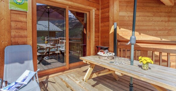 Chalet "Les Tarines 2" Avec Vue Sur Les Montagnes, Terrasse Privée Et Wi-fi - Beaufort