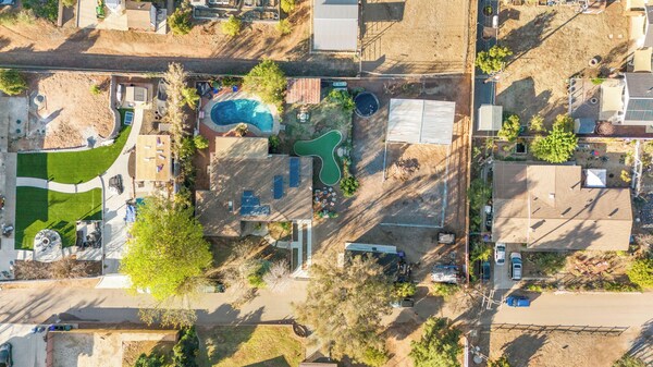 Charming Family Ranchette - Entire Home With Pool - San Marcos, CA