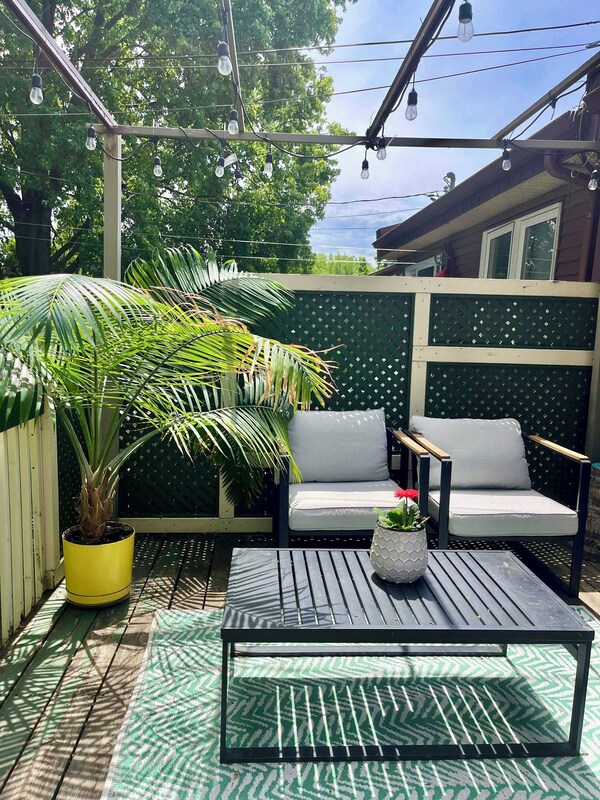 Peaceful & Family-friendly Long-term Stay / 3 Bedrooms + Backyard - Montreal