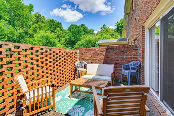 2 Mi To High Point University: Townhome W/ Patio - Thomasville, NC