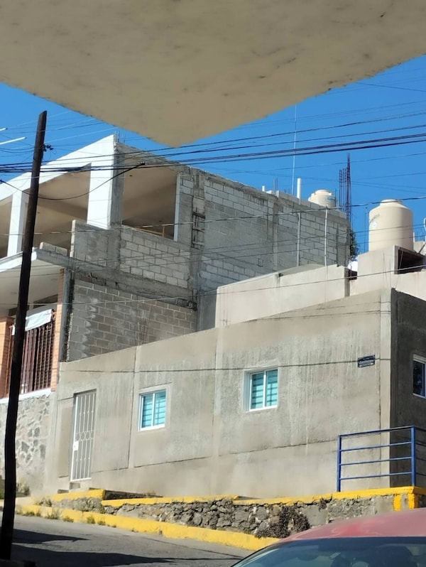 House With Garage At 15 Min From Xicohtencatl Ind. - Tlaxcala