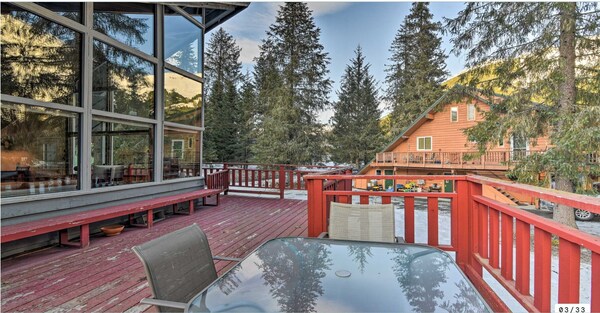 Fabulous Girdwood Chalet Walk To Slopes With Hot Tub, Sauna, Wifi - Alyeska, AK