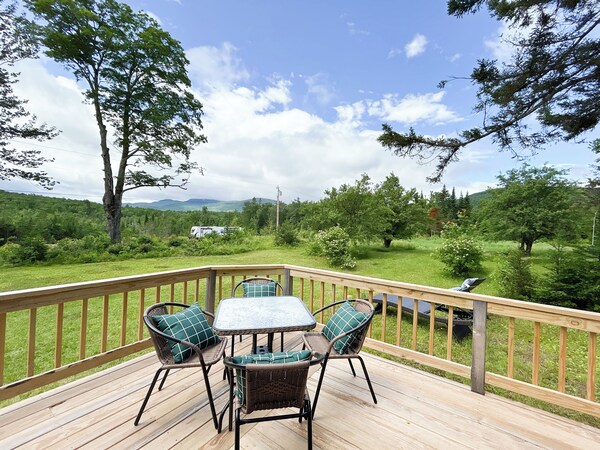 Cozy Cabin With Mountain Views, Creek, Fire Pit, Ac/wifi - Maine