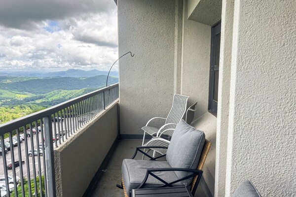 Stunning 2br Condo At Sugar Top Resort With Views Of The Slopes And Wifi - Sugar Mountain, NC