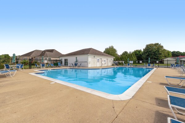 Wedgefield Dog-friendly House W/community Pool, Patio & Gas Grill - Delaware