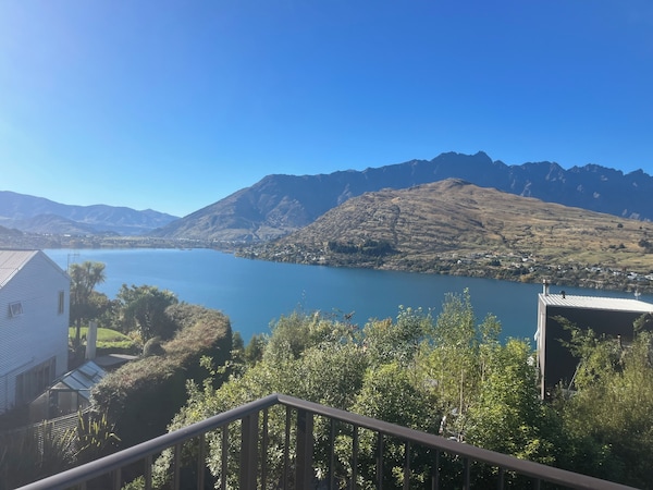 Lake And Mountain Views 3 Bedroom House Close To Town And Airport - Lake Hayes