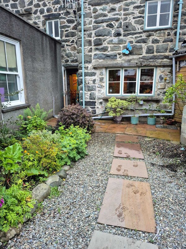 Spacious 5 Bedroom House, Nestled At The Base Of  Cadair Idris Mountain Range. - Dolgellau