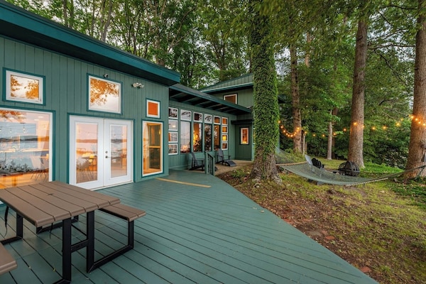 Ropeyarn | Riverside Architectural Gem - Gloucester, VA