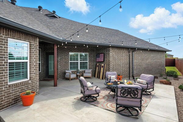 Casa Del Sol | Modern Sanctuary In Abilene - Elm Creek, Texas