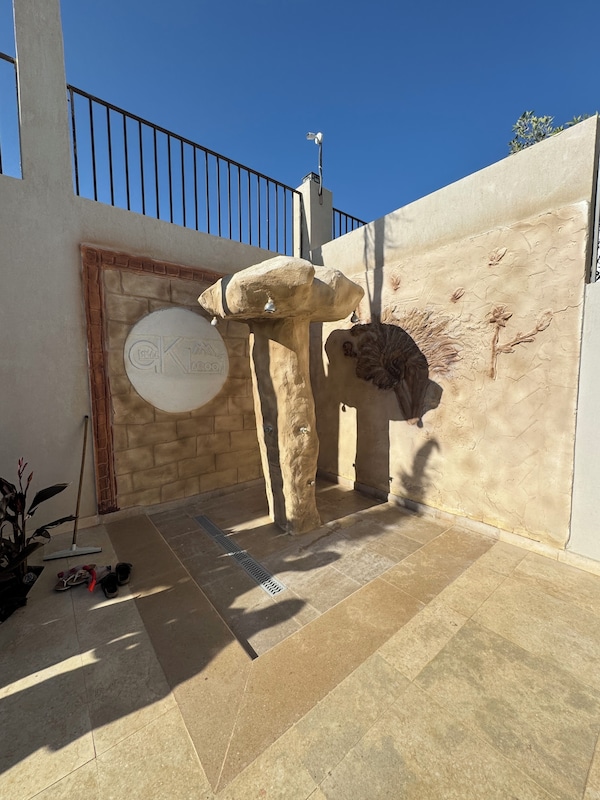 2br Red Sea Apartment W/pool, Balcony & 15 Min Walk To Beach In Sharm! - Sharm El-Sheikh