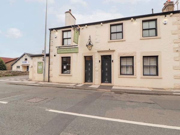 Lakes View Apartment 3 In Carnforth - Morecambe