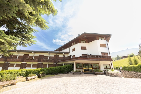 Casa Crignes,  Close To The Center Of Cortina - Cortina d'Ampezzo