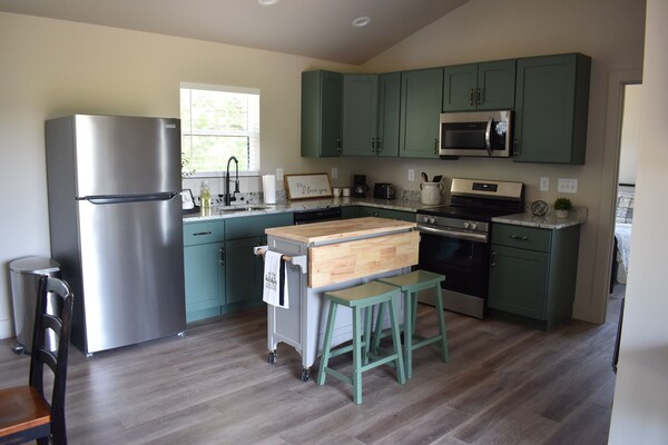 Charming 1-bedroom Farmhouse In Marvelous Seneca With Wifi, Ac - Walhalla, SC