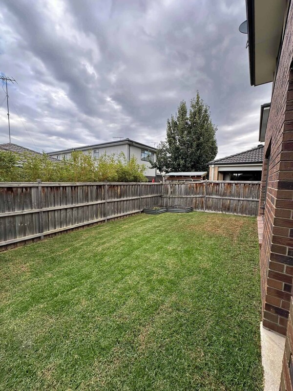 North Geelong Getaway Modern 4-bedroom Home - North Shore
