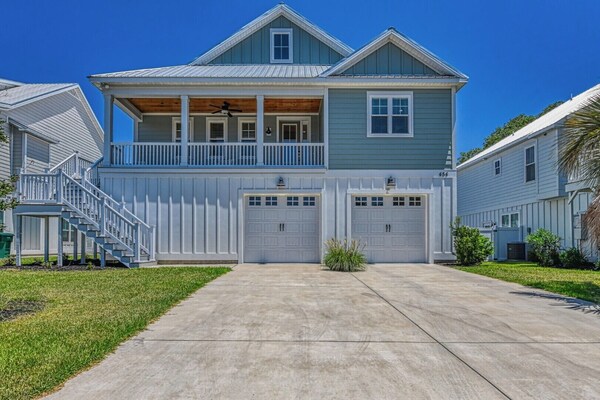 Dog Friendly! 3 Bedroom, 2.5 Bath House Near The Marshwalk - Murrells Inlet, SC