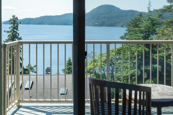 Adventure Awaitssecluded Orcas Island Stay | Hillside 1952 - Orcas Island, WA