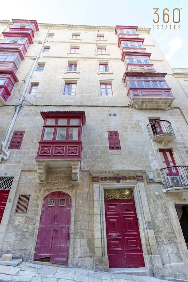 Cosy 1br Home In The Heart Of Vibrant Valletta - La Valette