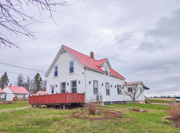 Cozy Retreat Located Near The Beautiful Brackley Bay! Pet-friendly! - Prince Edward Island